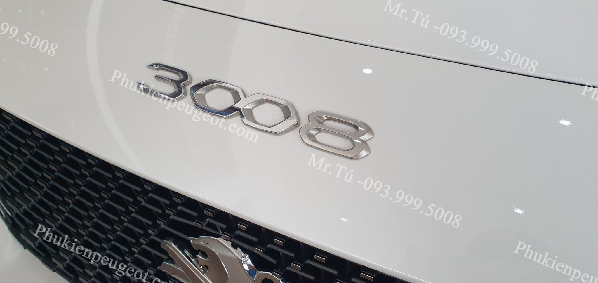 Logo Peugeot 3008 trước nắp capo xe - phukienpeugeot.com